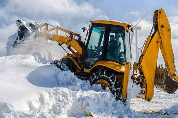 Maintenance guide for excavators in cold winter and heavy snow ...